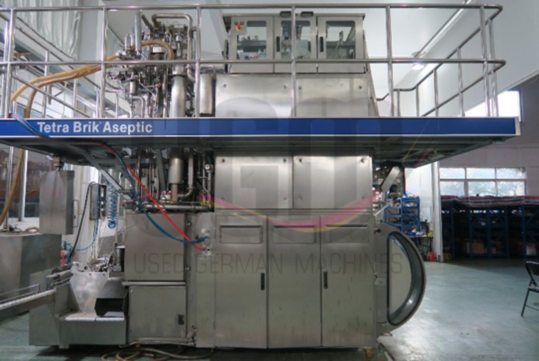 Tetra Pak TBA 19 / 200 ML SLIM LEAF FILLING LINE – Used-German-Machines